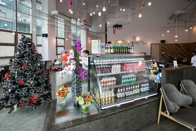 The Flame Cafe: Take Steamboat To The Next Level With 4 Tiers & A ...