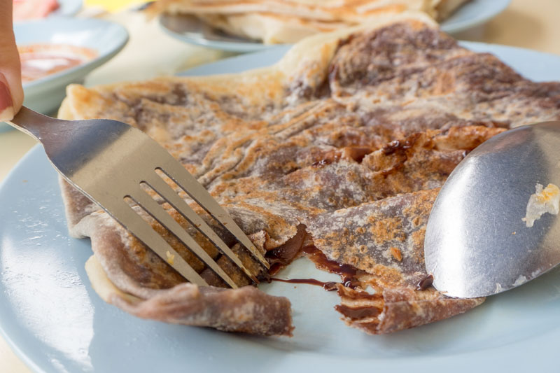 Al Jasra Restaurant: 24/7 Prata Buffet With 16 Varieties For Only S$7. ...