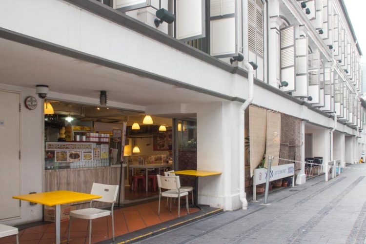 New Town Cafe: Affordable Crab Dishes & Zi Char In The CBD At Heartland ...