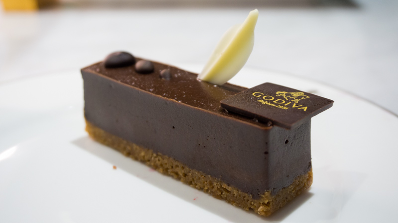 Godiva Chocolatier Cafe: You Can Now Dine-In & Enjoy Belgium Desserts ...