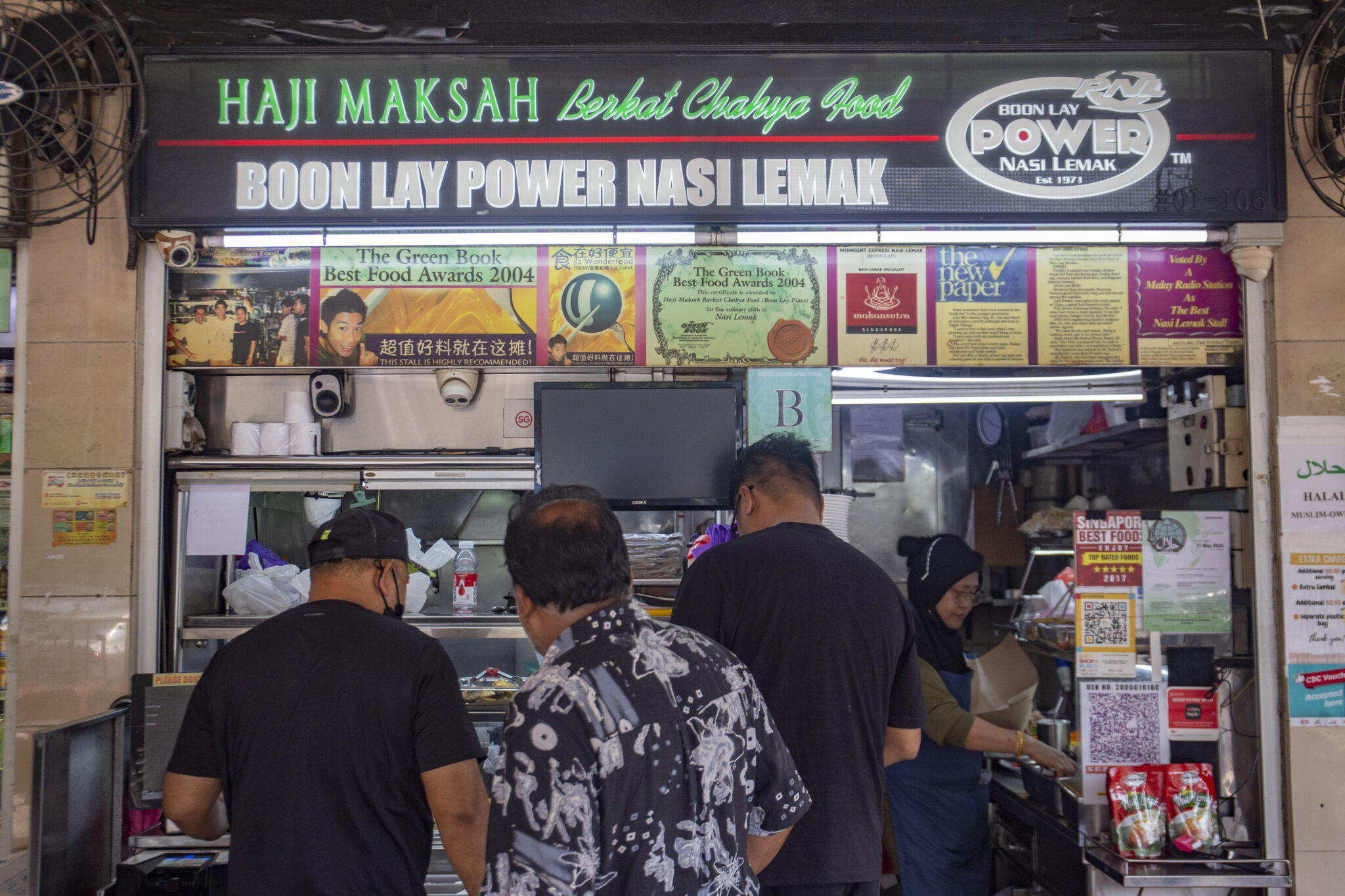 15 stalls at Boon Lay Place Food Village to travel west for