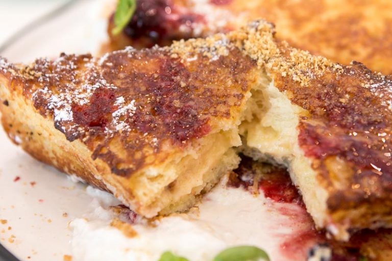 Earlybird Café: Fried Chicken & Pancakes + Insta-Worthy Dishes For ...