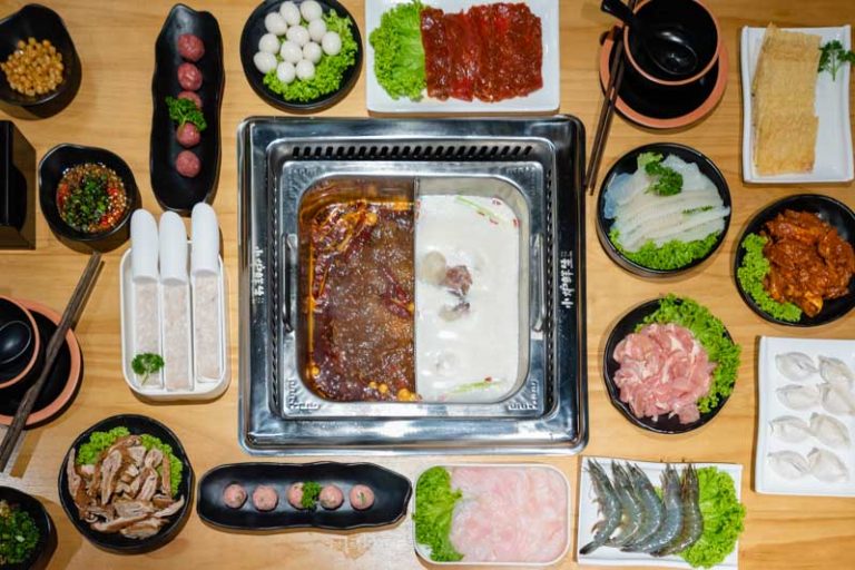 Shi Jian Hotpot 食间火锅: Affordable Sichuan Hotpot Under S$35 At Suntec City