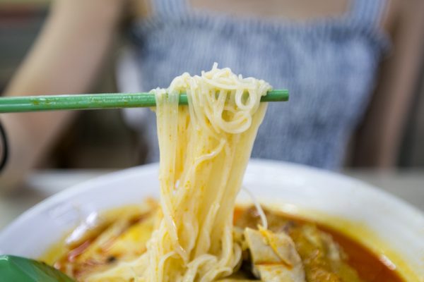 Ah Heng Curry Chicken Bee Hoon Mee: 2nd Gen Michelin-Guide Curry ...