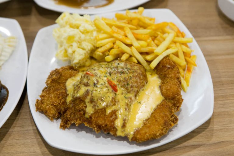 Fusion Western: S$8.50 Salted Egg Crispy Chicken & More Affordable ...