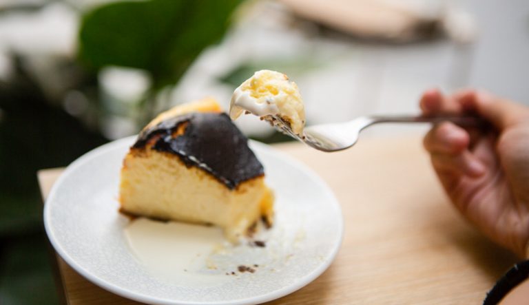 10 Basque Burnt Cheesecakes in Singapore To Cheer You Up While You're ...
