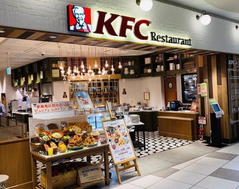 Fried Chicken Fanatics Queue For Hours For All-You-Can-Eat KFC Buffet ...