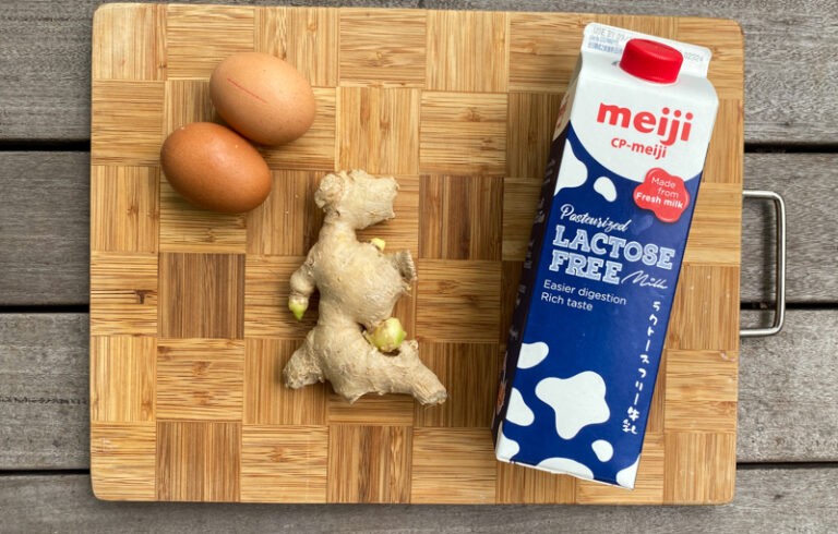 Enjoy Meiji's Lactose Free milk and make steamed milk pudding with ginger