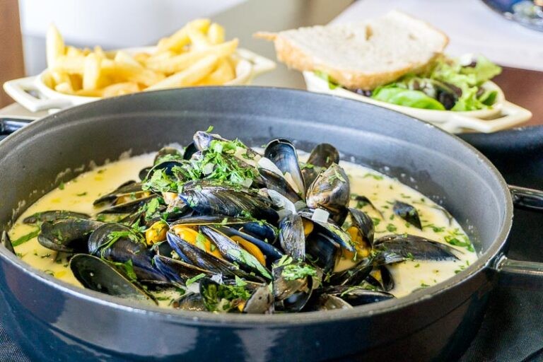5 by Sans Façon, Seletar Aerospace Park: "The Bouchot Mussels is the ...