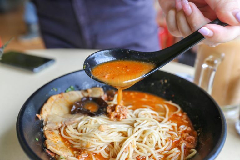Shinjitsu Ramen, Ang Mo Kio: S$5.90 ramen with torched chicken ...