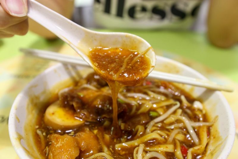 Soon Heng Food Delights: $4 lor mee with deep-fried shark meat fritters