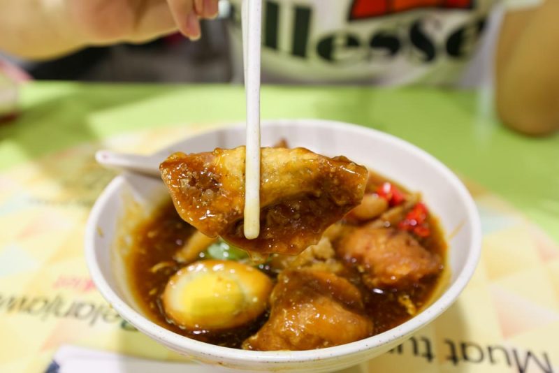 Soon Heng Food Delights: $4 lor mee with deep-fried shark meat fritters