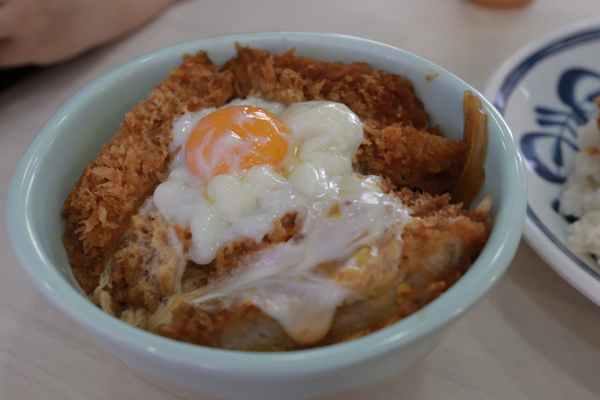 8 times a charm: Maruhachi Donburi & Curry's eighth branch is a godsend ...