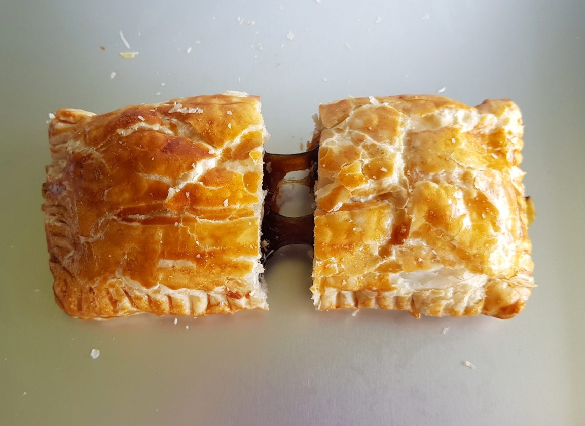 Syiok: Hidden gem hawker bakery sells stretchy Mochi Pies, Taro Egg ...