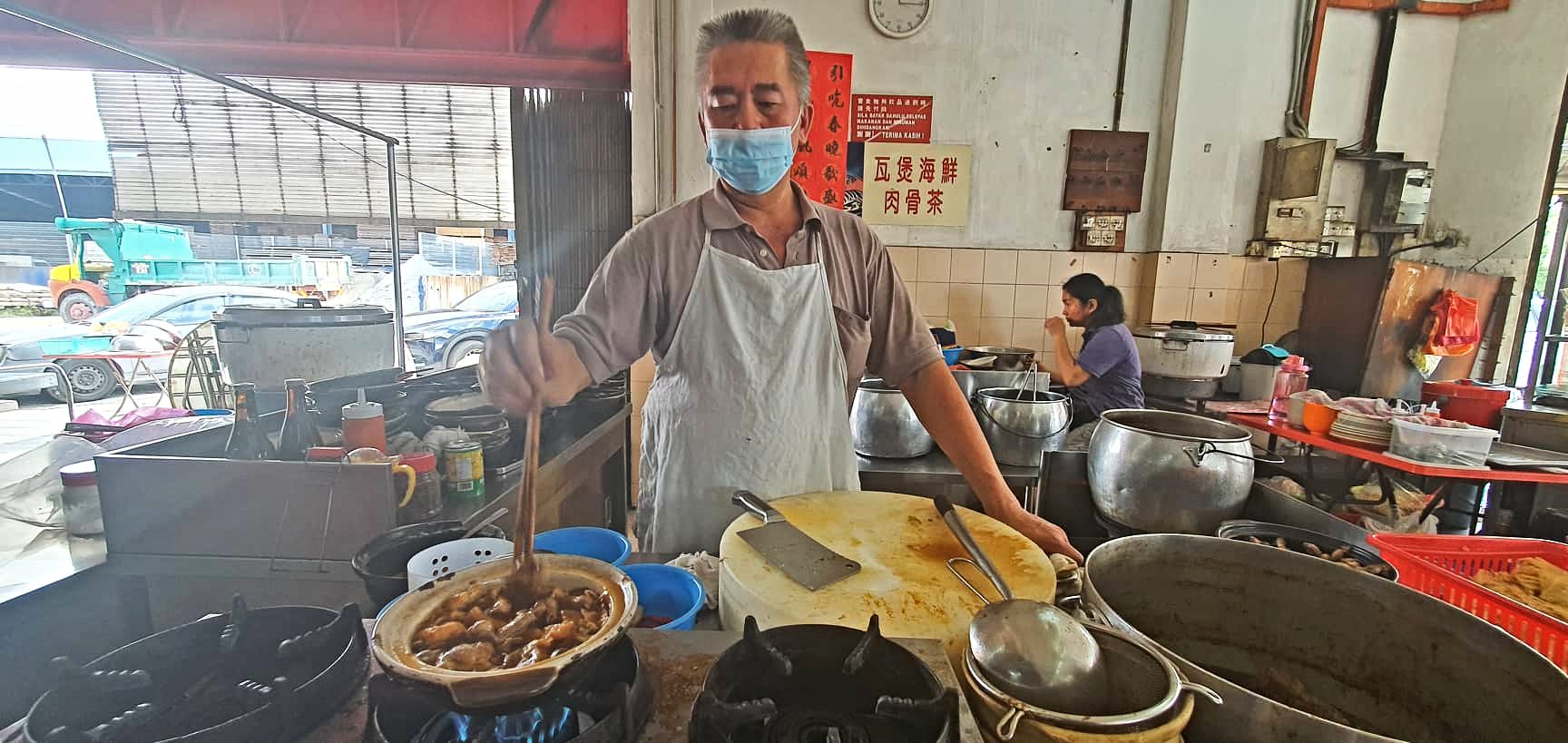 Restaurant Yun Heng: Lala bak kut teh — Trying out bak kut teh with a ...