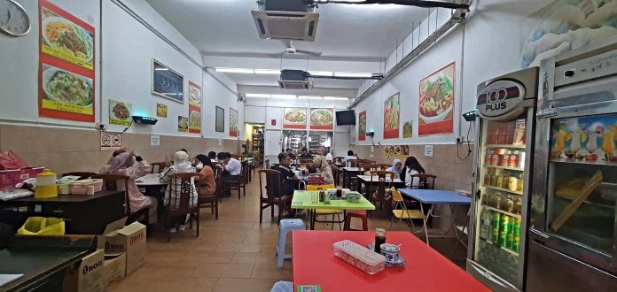 Mee Tarik Restoran: Chinatown’s favourite halal Chinese-Muslim supper ...
