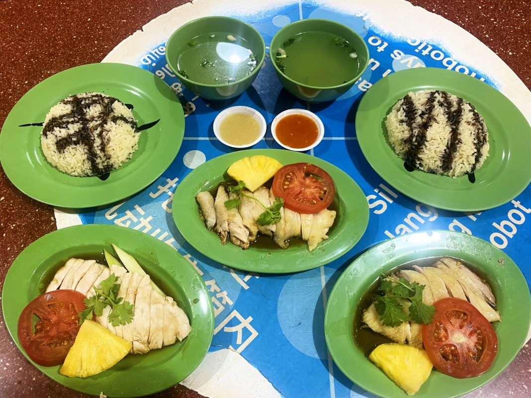 Xing Yun Hainanese Boneless Chicken Rice: Michelin Plate hawker ...