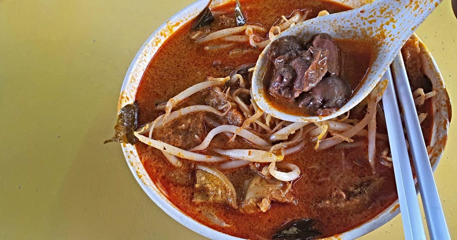 Batu 9 Curry Mee: Cockle-topped curry mee in spicy broth hidden in ...