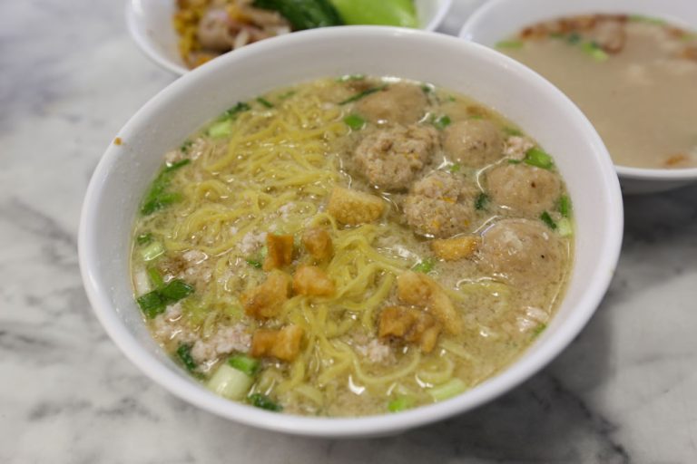 Xiang Xiang Traditional Pork Noodles: Garlicky ‘collagen’ bak chor mee ...