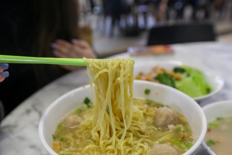 Xiang Xiang Traditional Pork Noodles: Garlicky ‘collagen’ bak chor mee ...