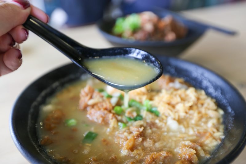 Liang Liang Golden Pao Fan & Ramen: Ex-zi char head chef sells velvety ...