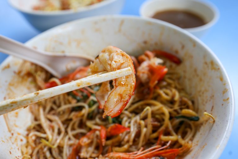 Liang Seah Street Prawn Noodles: Family-run prawn mee stall using ...