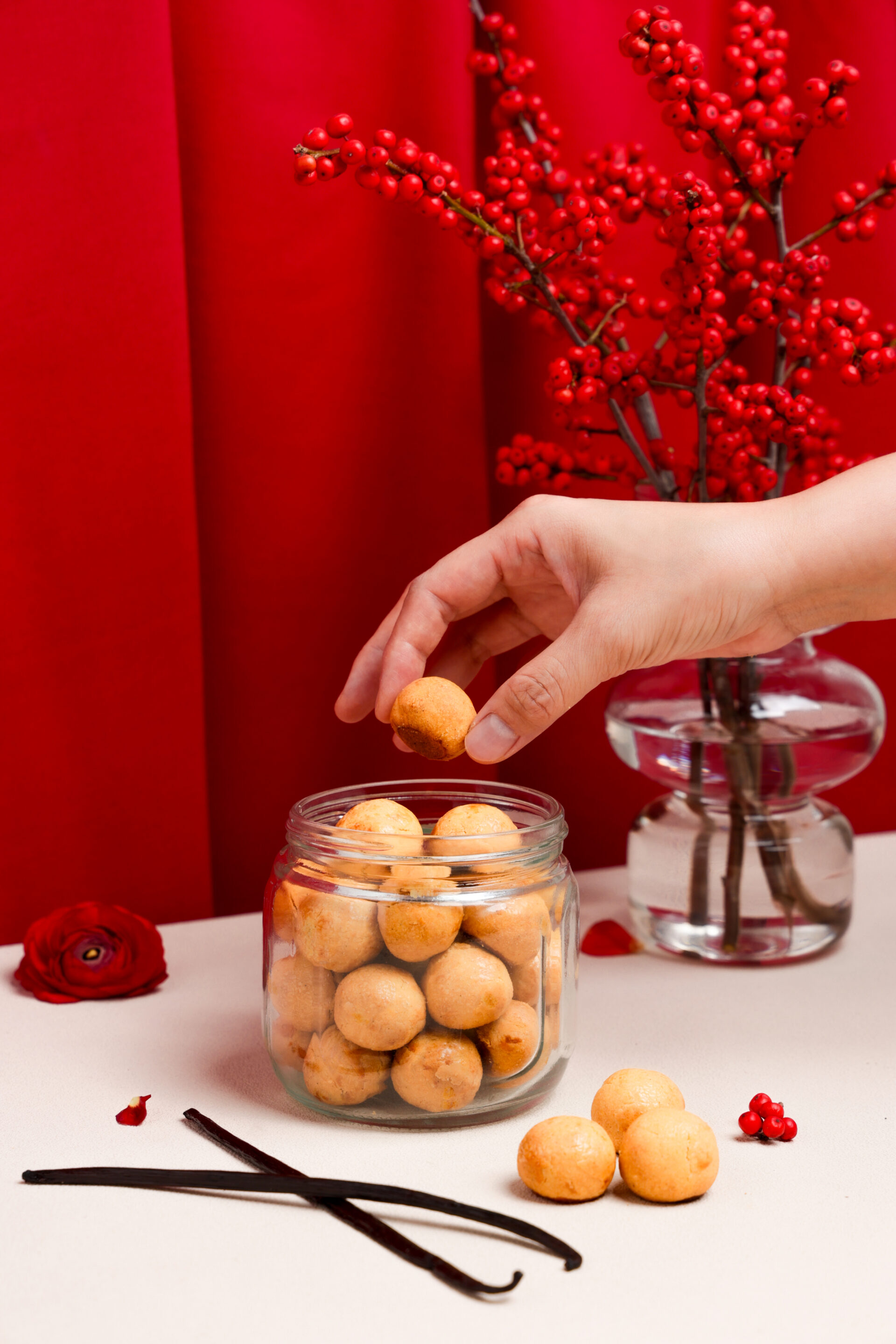 10 pineapple tarts in Singapore that are ferociously addictive