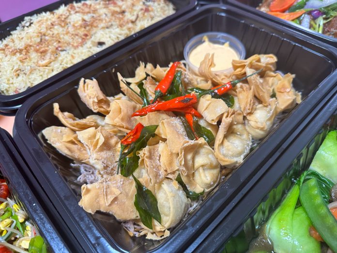 How’s Catering: Self-heating home mini buffets for the perfect CNY ...