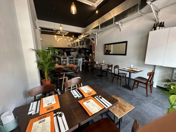 First dibs: 808 Eating House — Former fine-dining chef opens vibrant ...