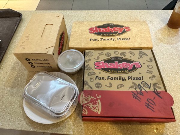 Shakey's Pizza Parlor: Famous Philippines fast food chain with ...