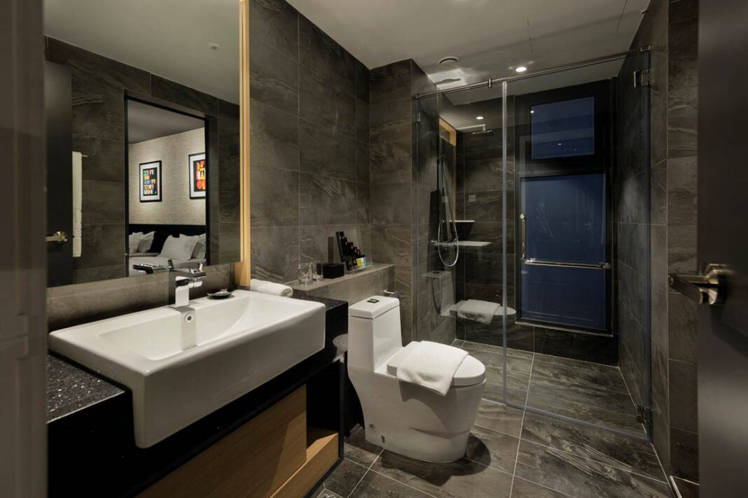 The Granite Luxury Hotel, Penang: Spacious rooms, a see-through pool ...