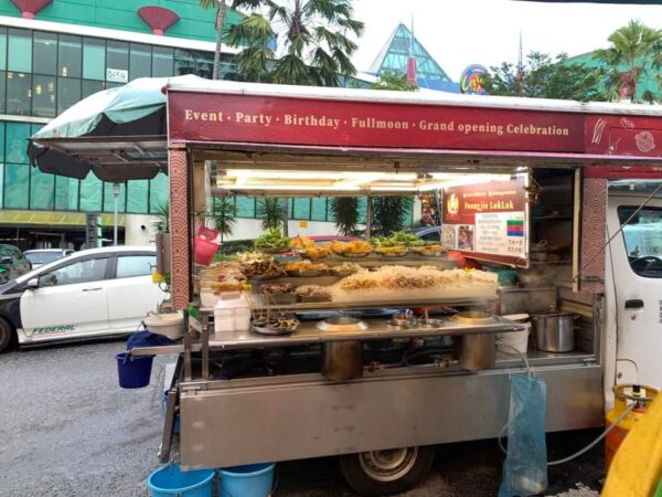 10 yummiest lok-lok spots for your midnight cravings in the Klang Valley