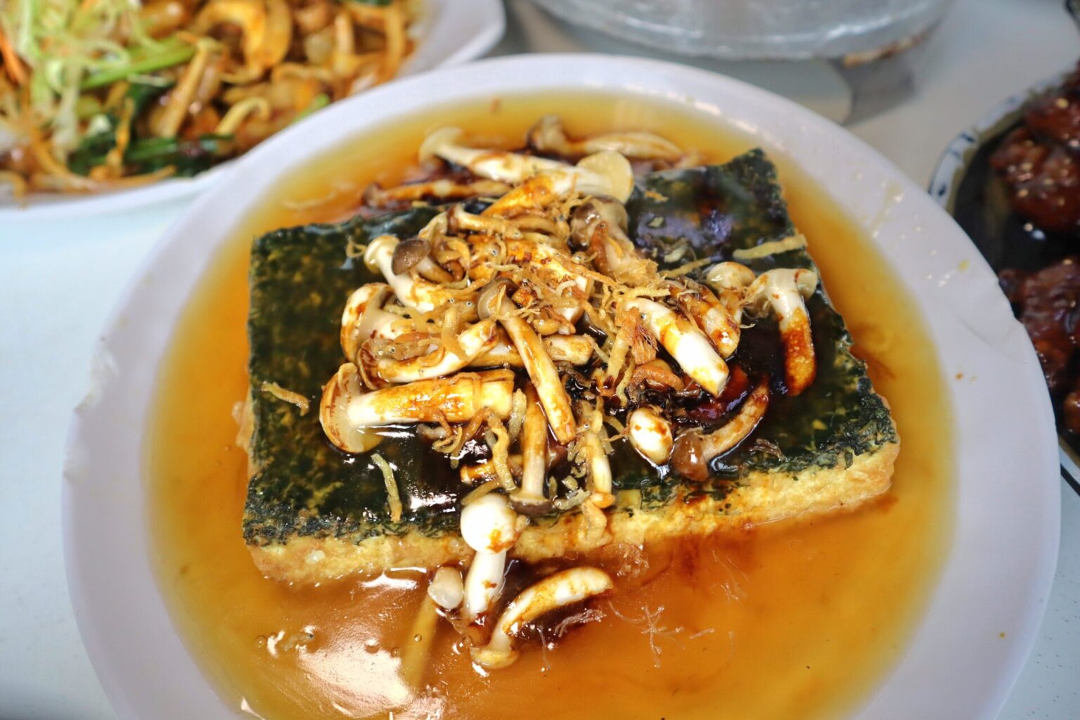 We tried Singapore's best-rated zi char