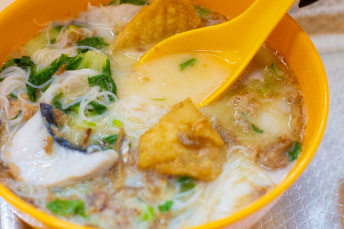 Blanco Court Fried Fish Noodles: Super generous fish chunks immersed in ...