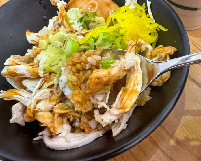 8 Degrees Taiwanese Bistro: Affordable Taiwanese dishes with lu rou fan ...