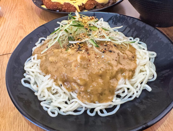 8 Degrees Taiwanese Bistro: Affordable Taiwanese dishes with lu rou fan ...