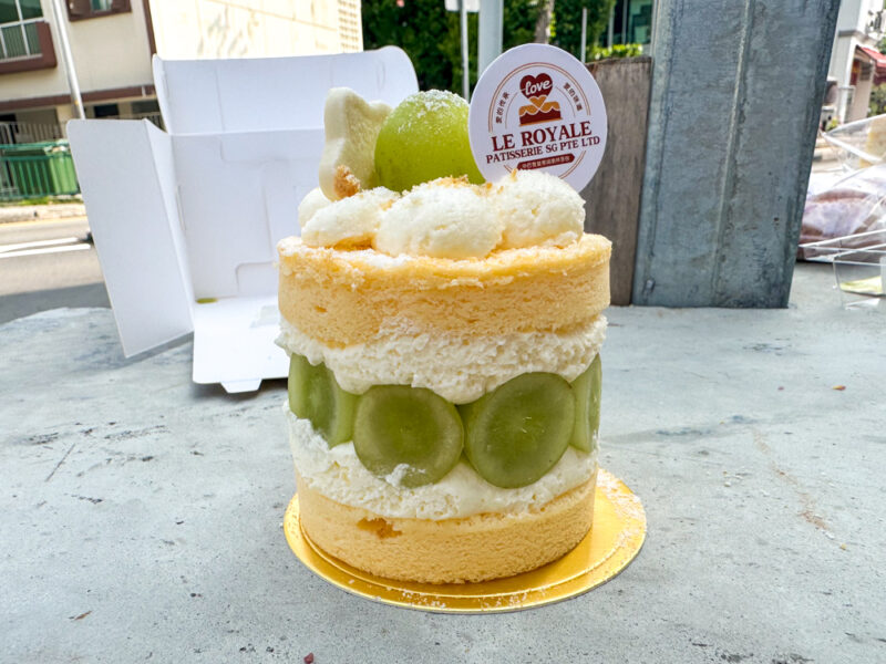 Le Royale Patisserie: Neighbourhood bakery with unique matcha mango ...
