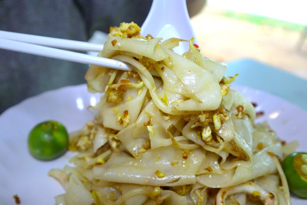 Fa La Seafood: Zi char spot with over 115 dishes like chai poh hor fun ...