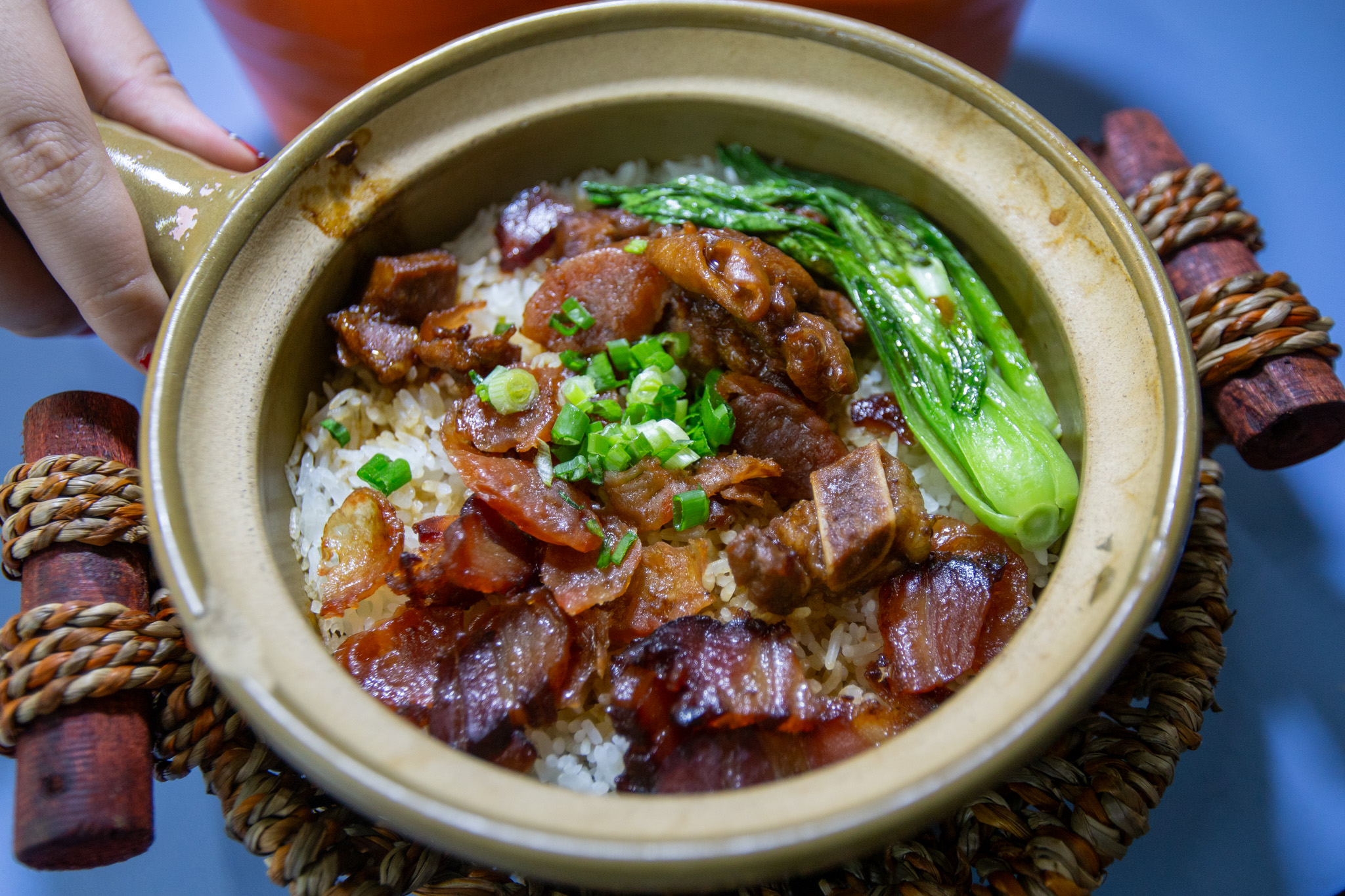 Pot Master Using Automated Technology To Cook 7 50 Claypot Dishes