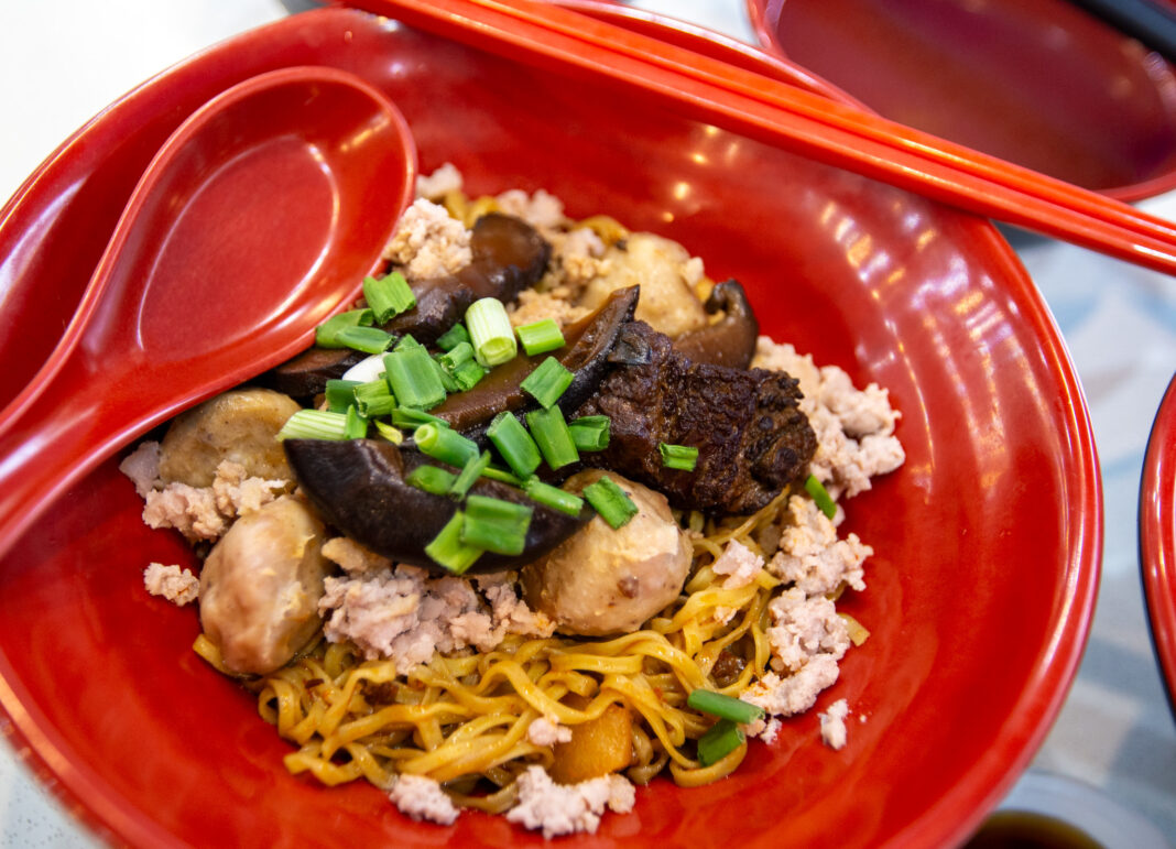 Yong He Seafood Bak Chor Mee: $7 bak chor mee with scallop, abalone ...