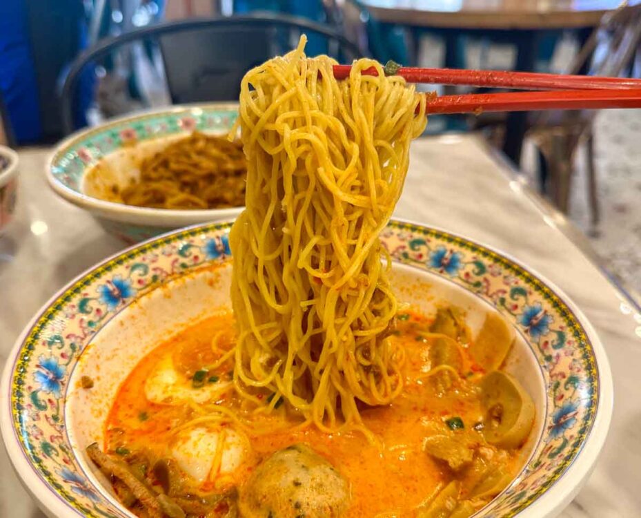 Mee Bagus: Halal volcano ramen & kecap manis mee pok loaded with lava ...