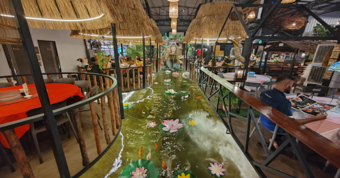 Kepong's culinary escape - Thai food by a flowing river!