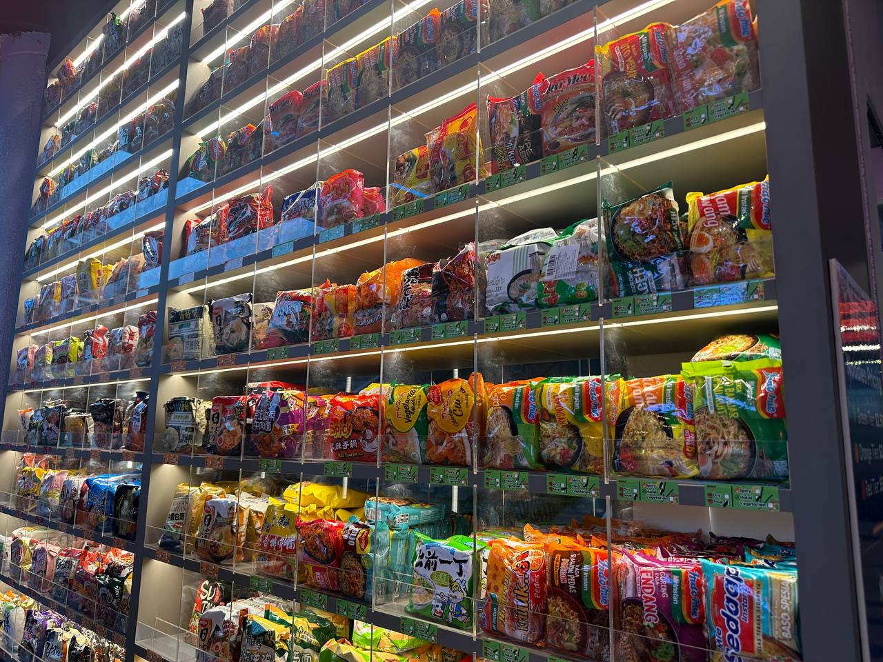 Midnight Noodle Club: Is this Instant noodle restaurant with premium ...