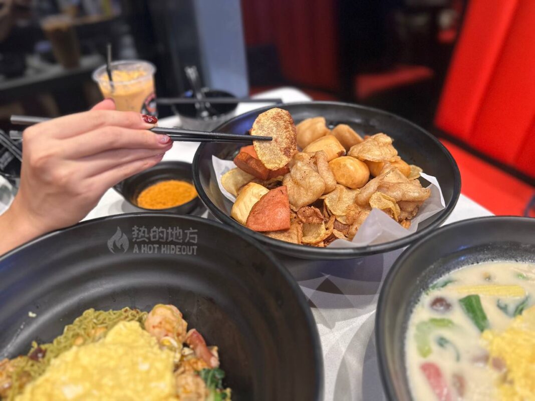All the way from NTU, this fantastic mala soup place opens in Bukit Panjang