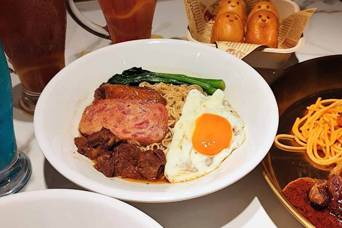 China’s no. 1 char siew rice & O.G. viral HK teddy bear iced tea arrive ...