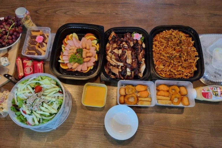 Singapore's 11 best mini buffet caterers for small gatherings - SETHLUI.com