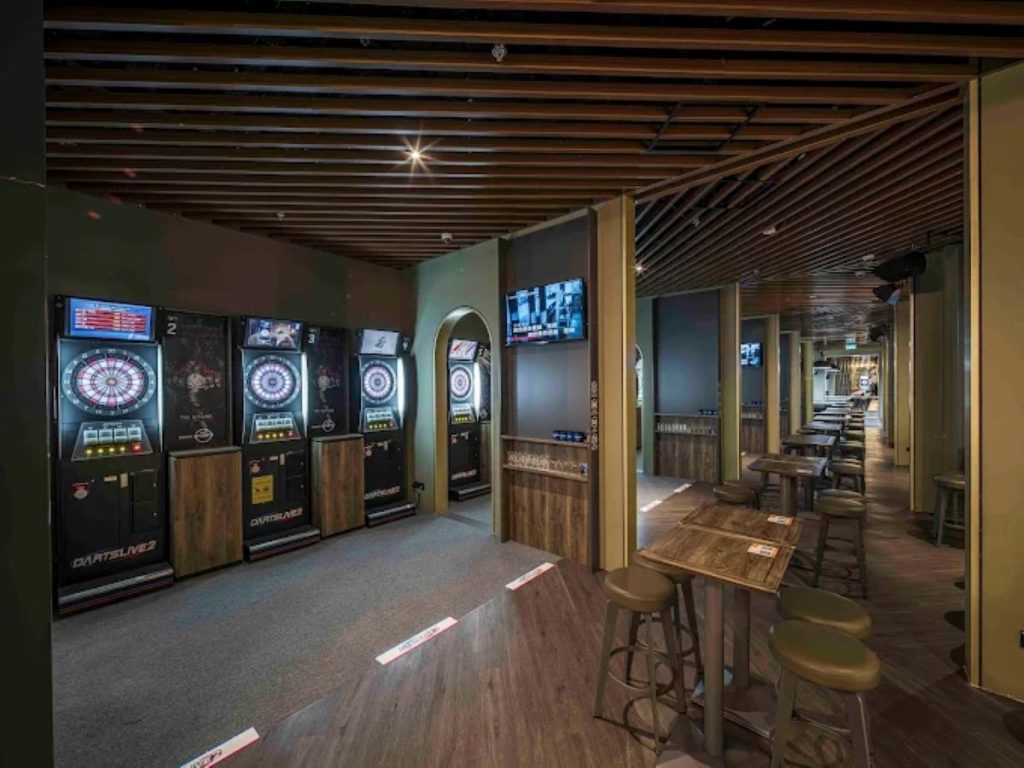 10 best places to play darts in Singapore - SETHLUI.com
