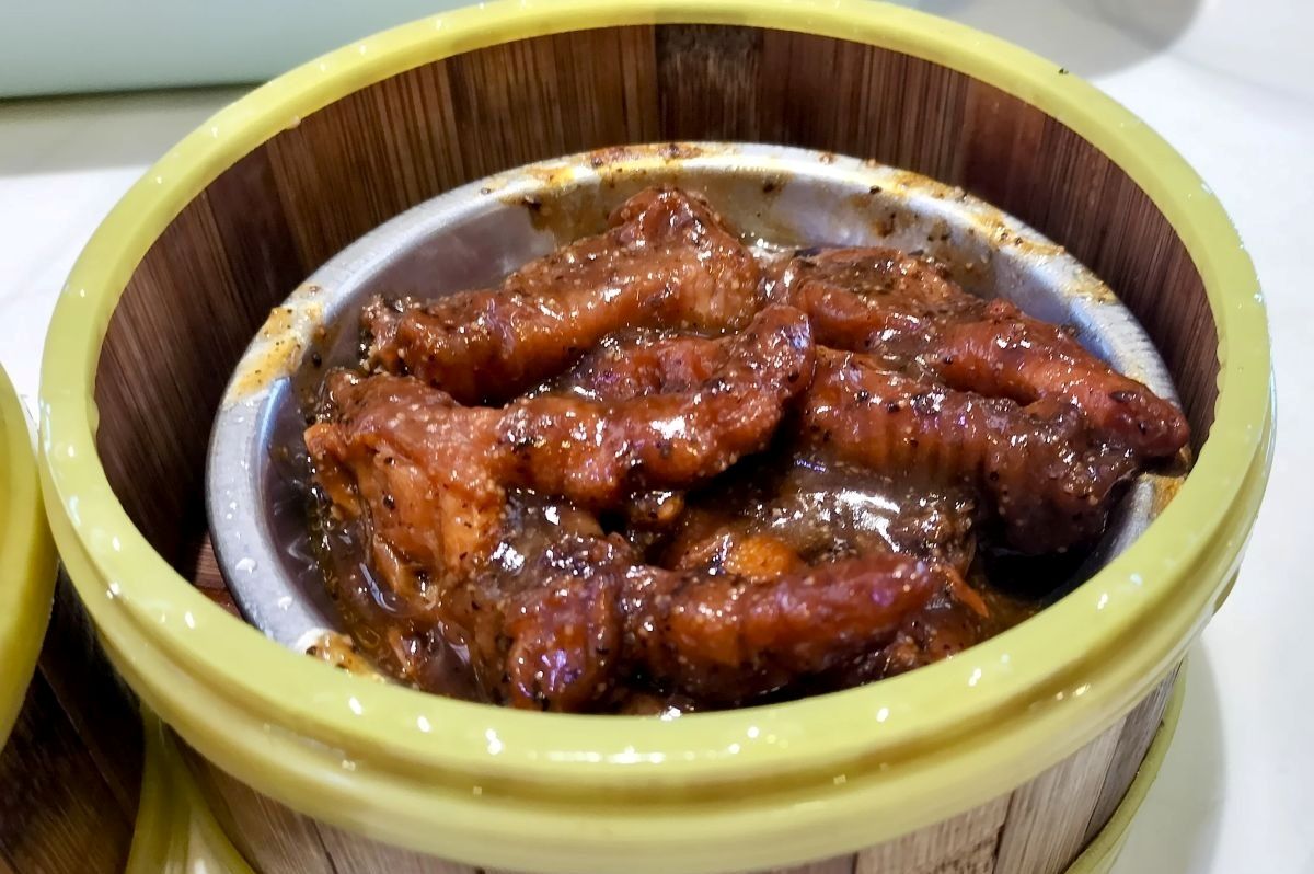 10 must-try places with chicken feet that'll knock your socks off ...