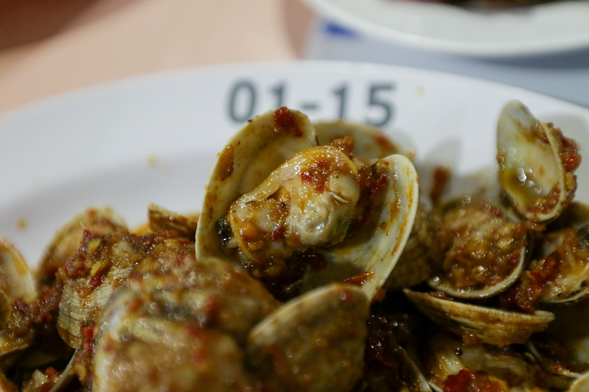 Shen Li Restaurant: Zi char stall with unique recipes like blueberry ...