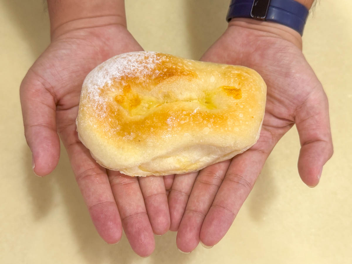 Rotitiam: Queue-worthy hawker bakery with affordable buns baked fresh ...
